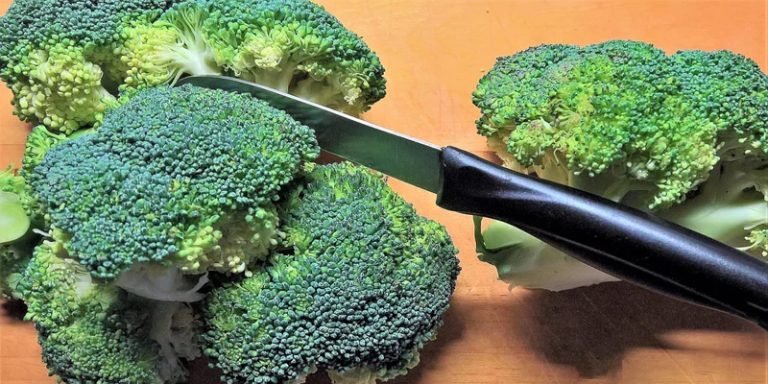 How Long Does Broccoli Last? - Pantry Tips